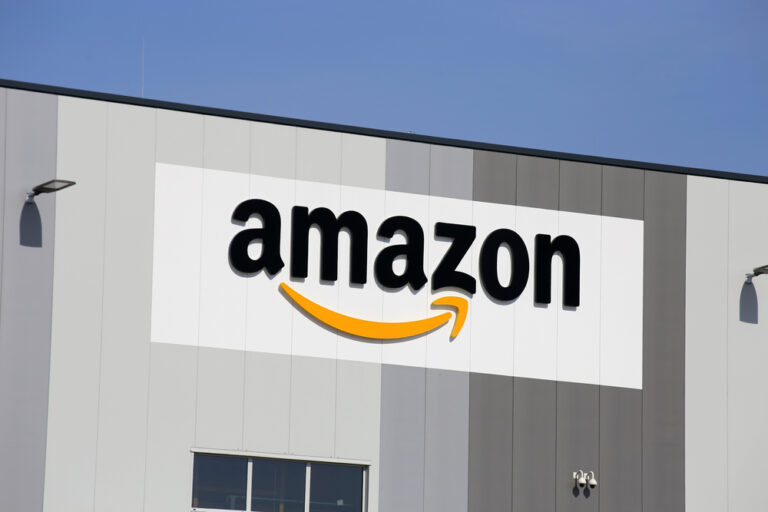 Amazon Builds a $120 Million Satellite Processing Hub at Kennedy Space ...